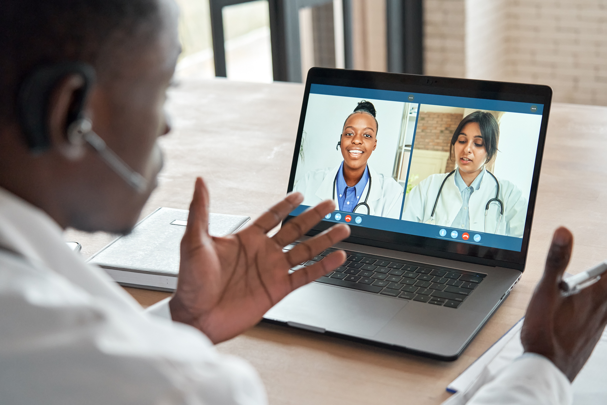 Video Remote Interpretation Services - LinguaLinx Video Remote Interpretation Services - LinguaLinx
